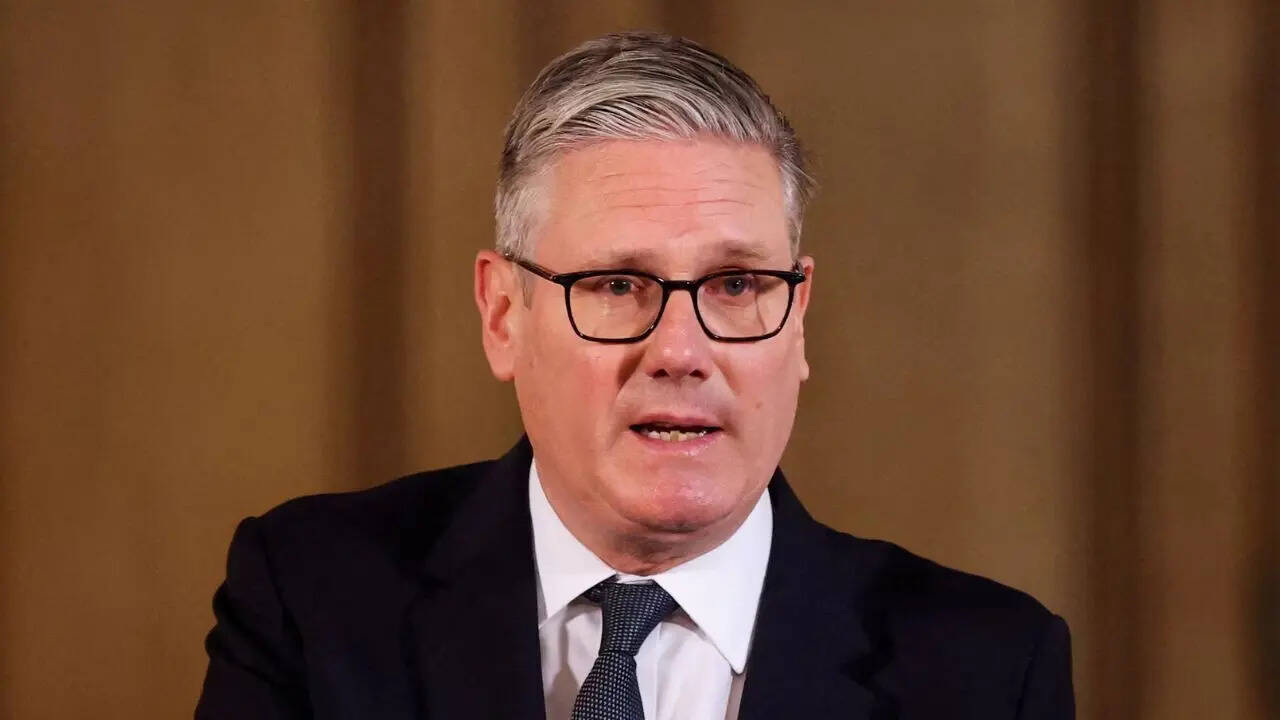 More than 70 Labour MPs and senior cabinet ministers urge UK PM Keir ...