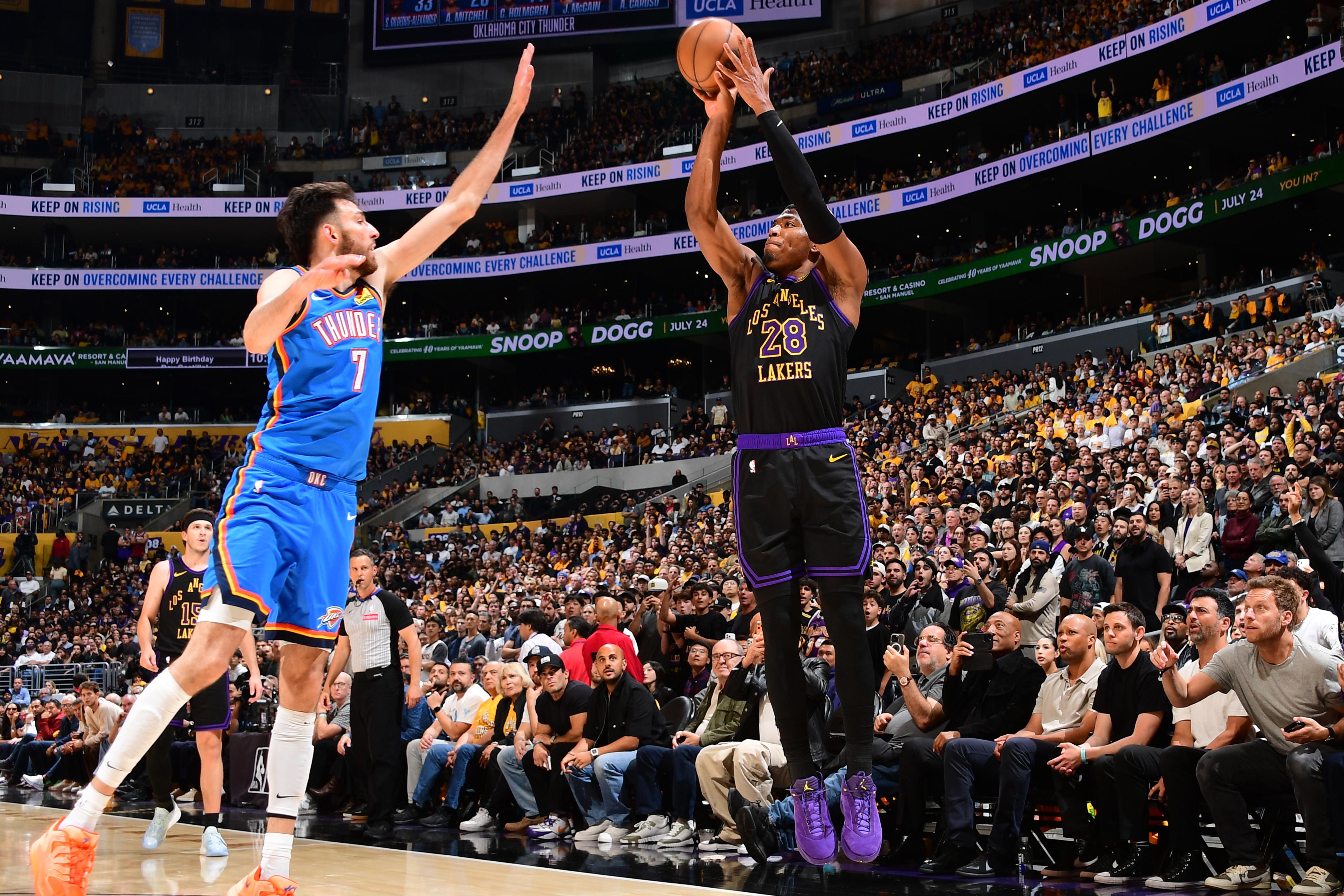 Lakers go down with a fight against Thunder in Game 4