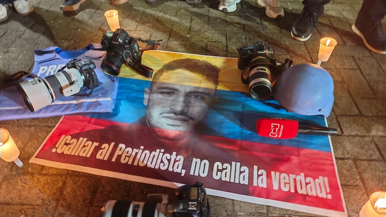 “Nadie nos abatirá”: el conmovedor mensaje de la familia del periodista ...
