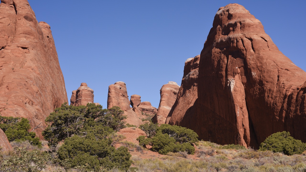 Over 2,000 arches crowd this Utah desert and the whole place is slowly ...