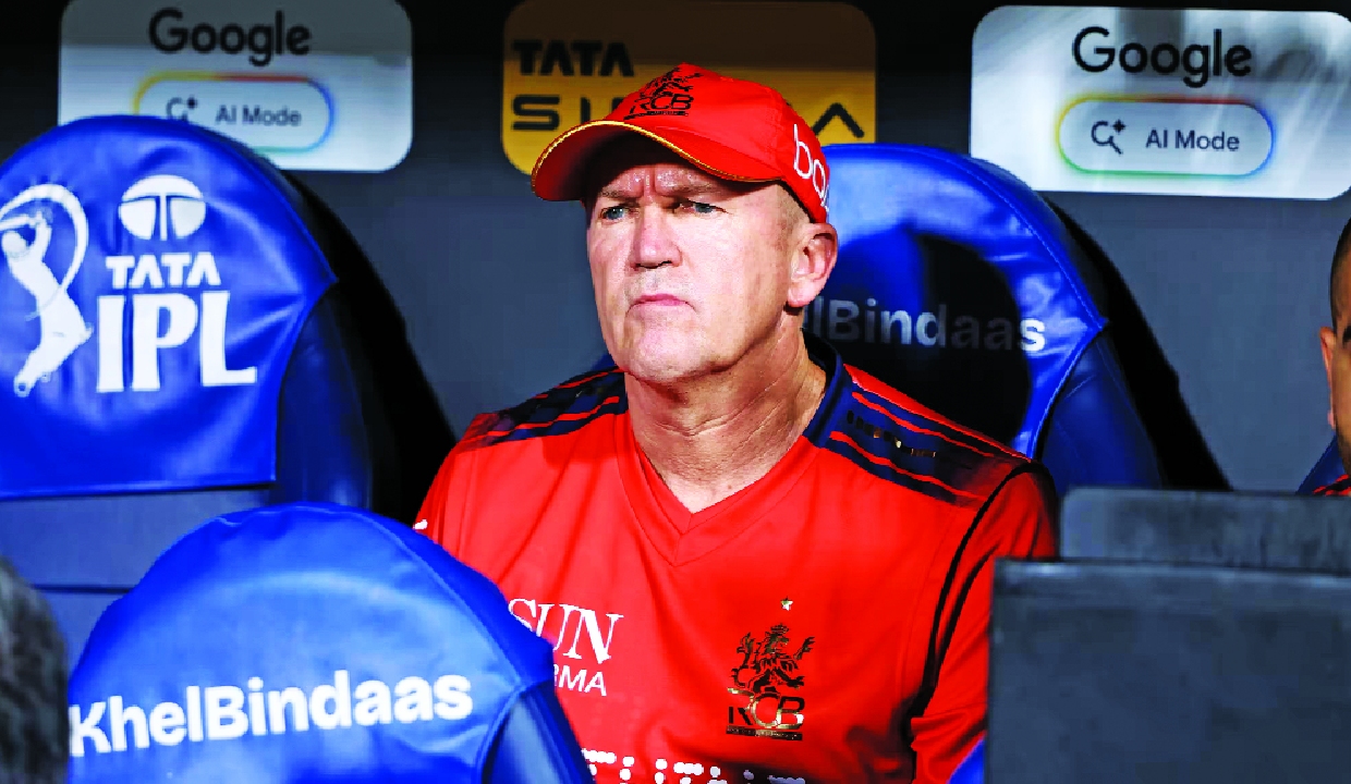RCB coach Andy Flower fined for breaching IPL code of conduct