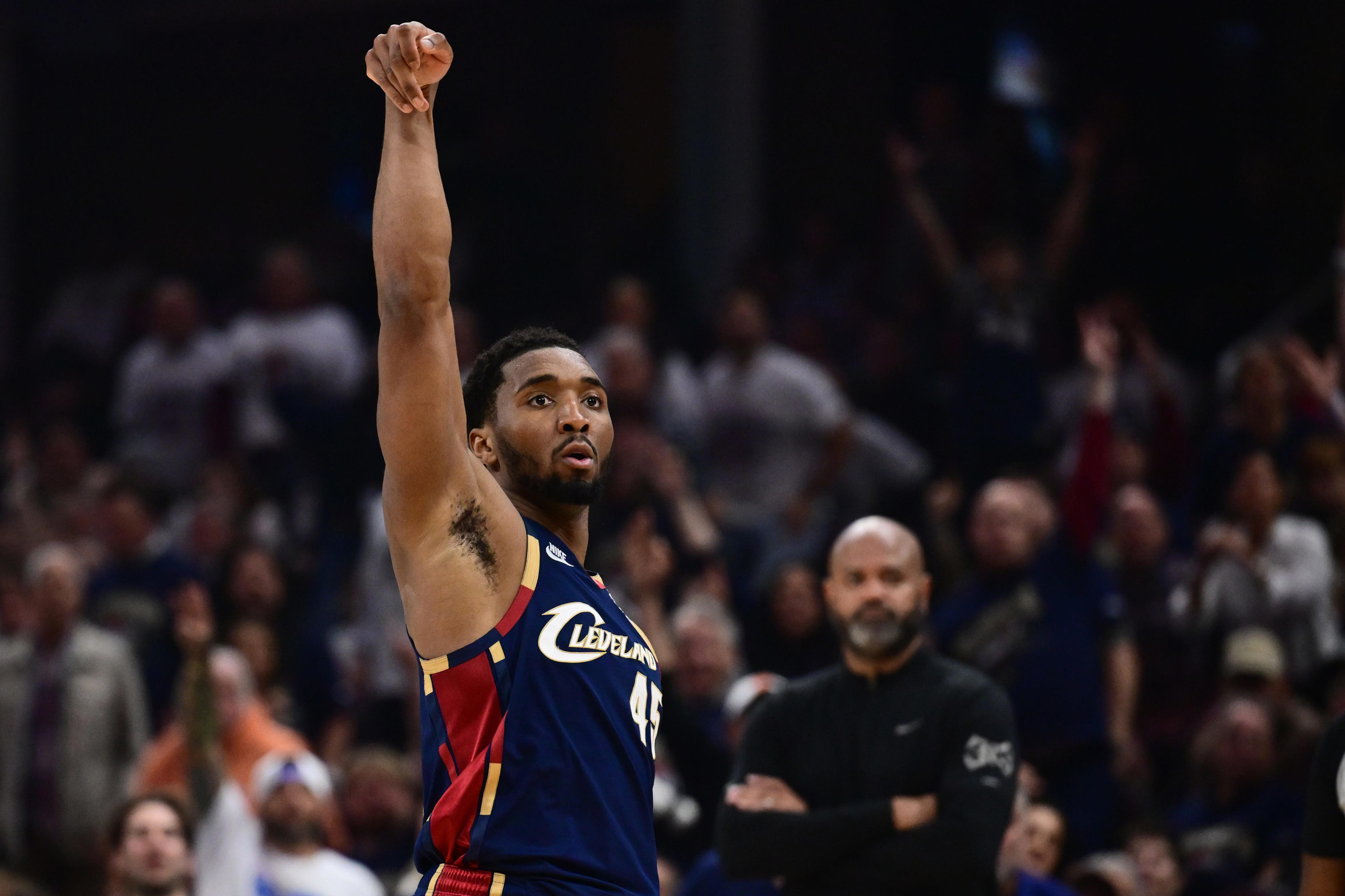 Cavaliers score vs Pistons. Cavs lead series after wild OT Game 5 win