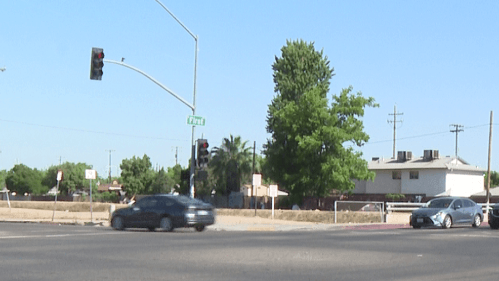 Fresno leaders consider bringing back red-light cameras to reduce ...