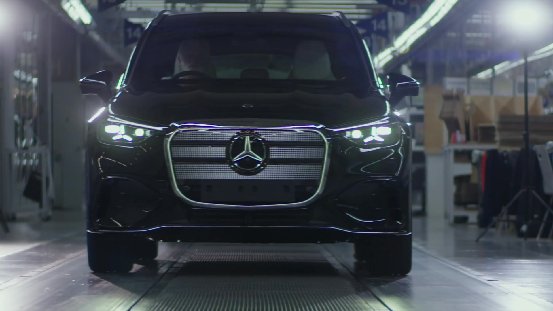 Mercedes-Benz GLC production plant Bremen - end of line