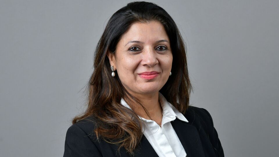 Buy or sell: Gift Nifty down, Vaishali Parekh recommends three intraday ...