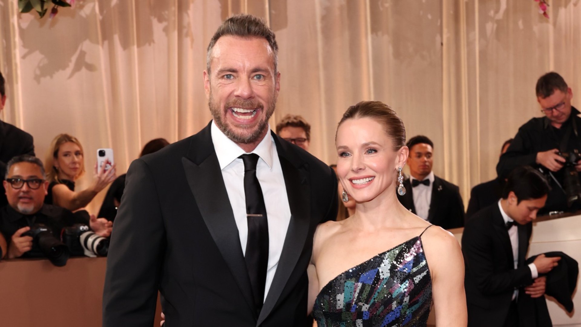 Kristen Bell reveals what Dax Shepard gets her for Mother's Day every year
