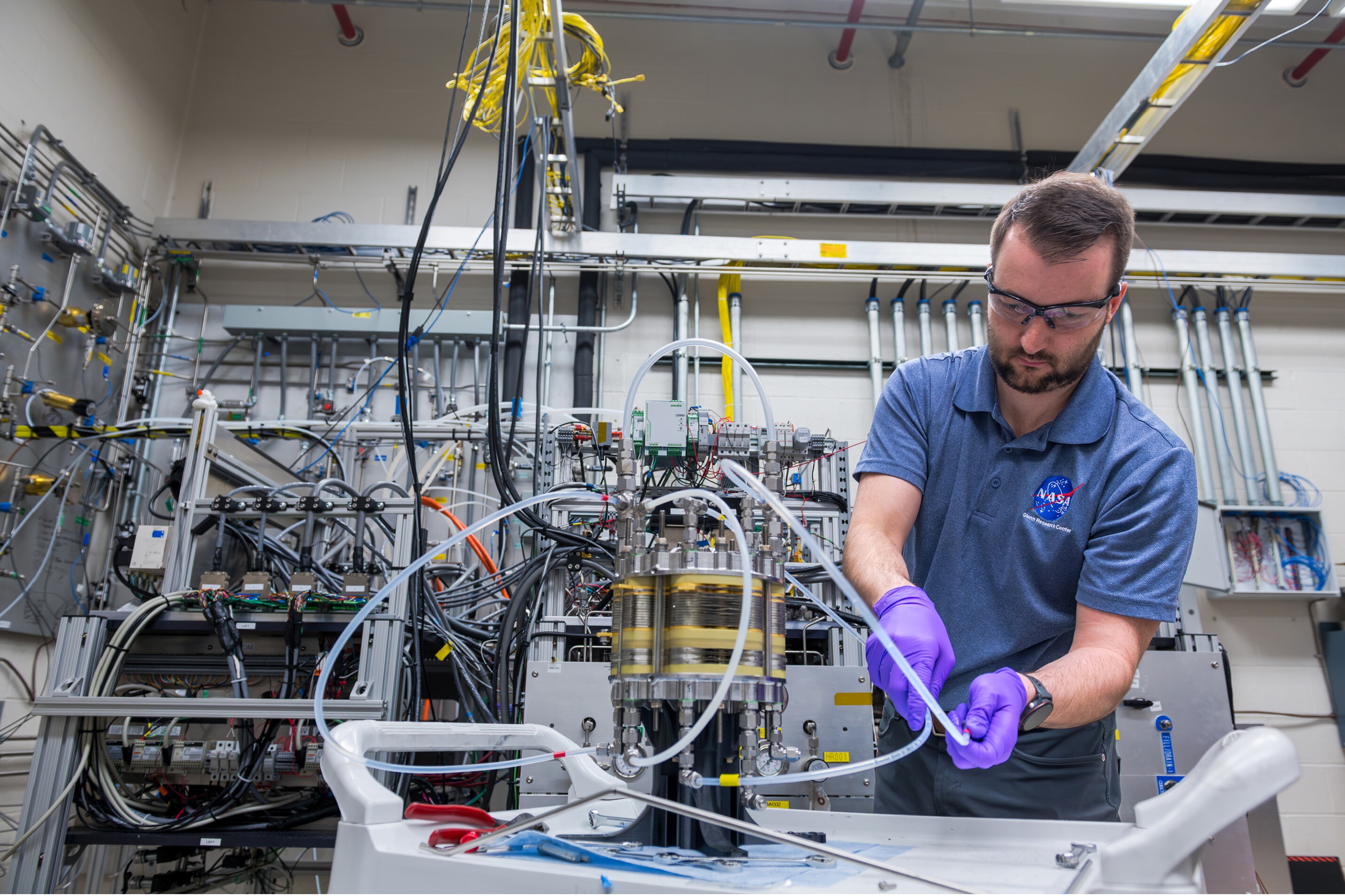 NASA tests fuel cell to power moon habitats through 14-day nights