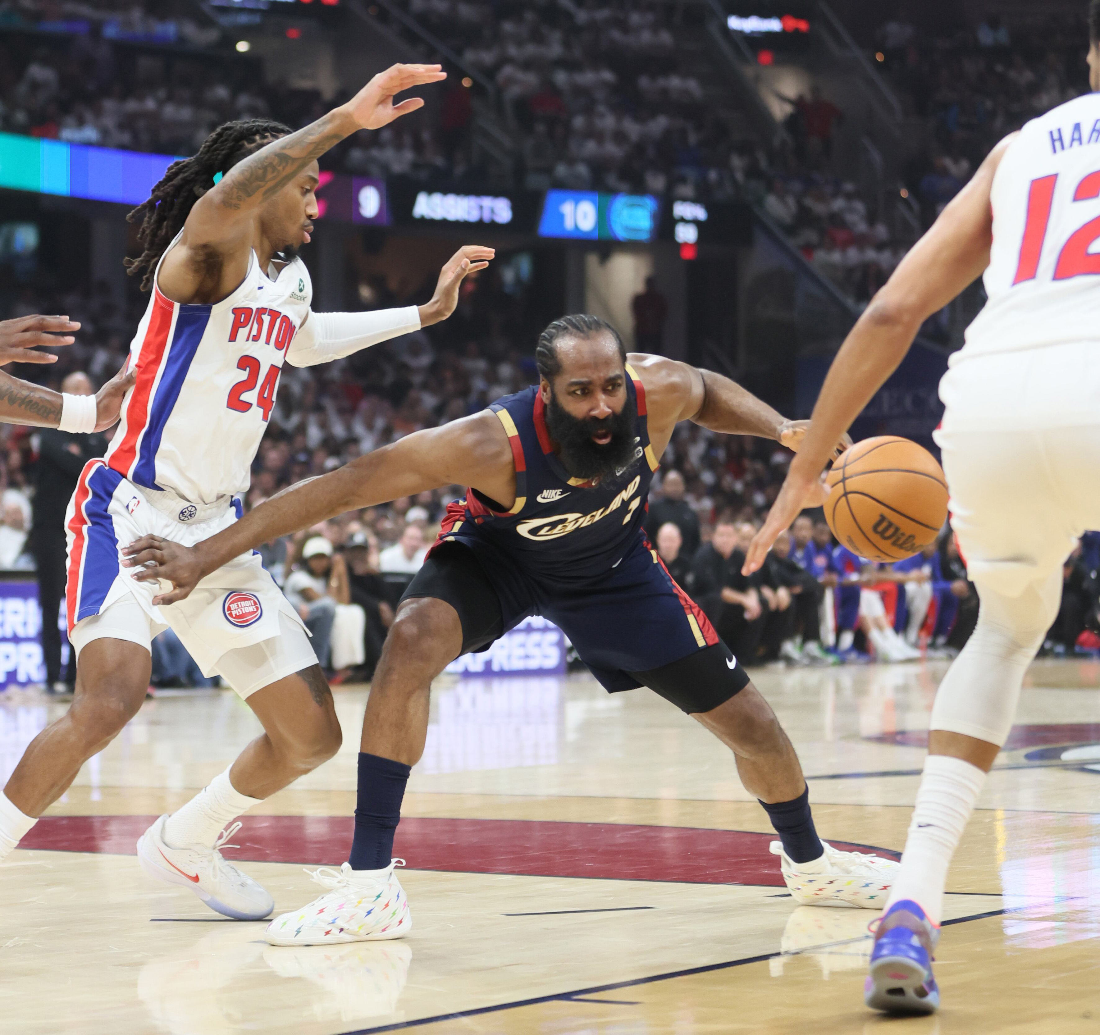 Cleveland Cavaliers vs. Detroit Pistons: Relive game 4 as it happened