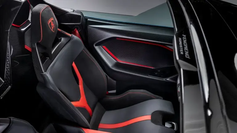 Lamborghini unveils its 1-of-15 Fenomeno Roadster, a 1,065HP beast that ...
