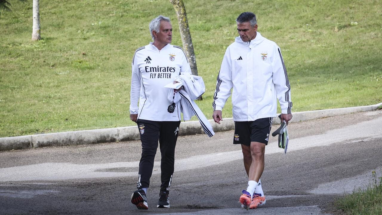Benfica: José Mourinho esteve no Seixal na manhã desta terça-feira