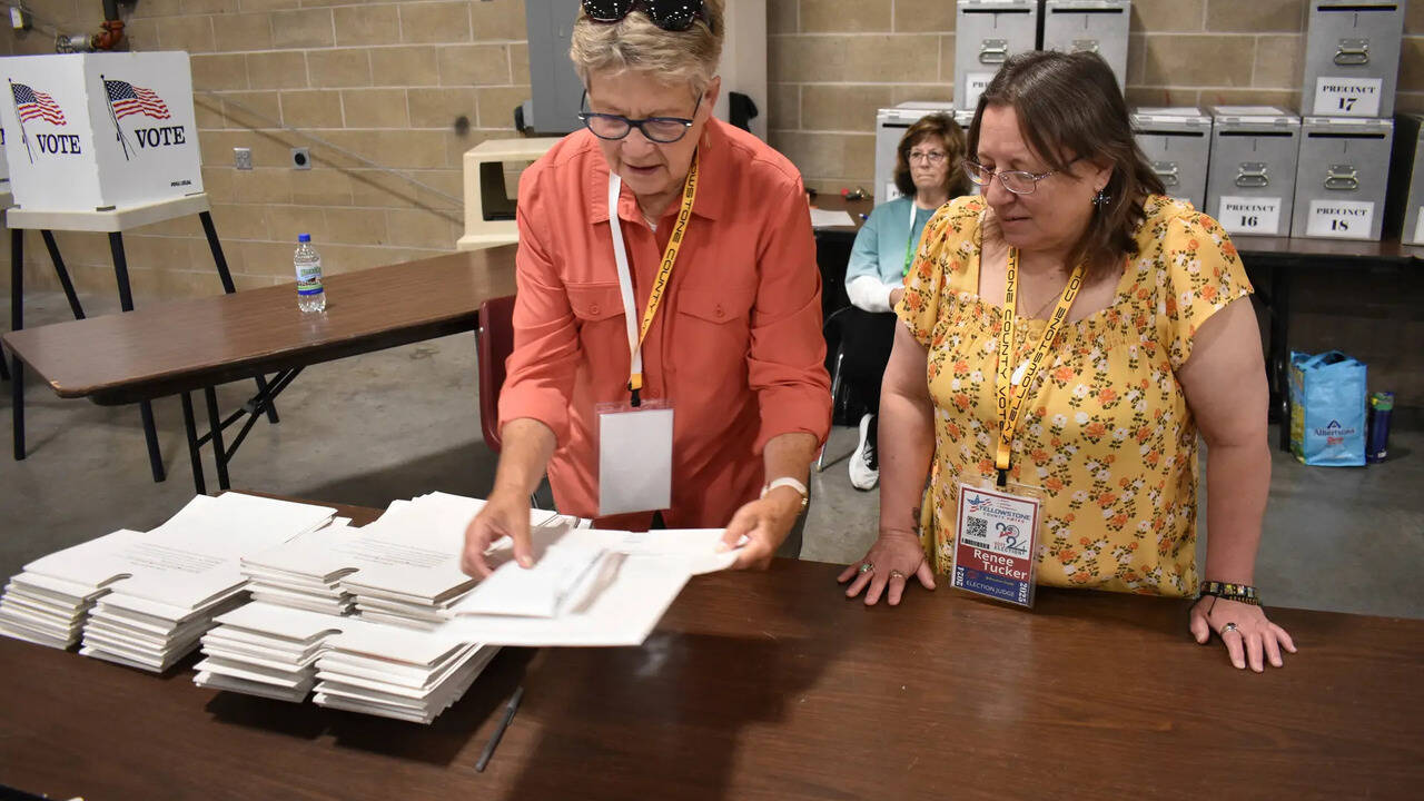Montana judge rules against limiting election day voter registration