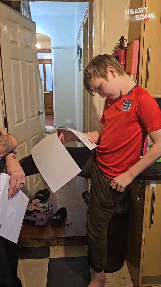Boy cries after officially changing his surname: heartwarming moment