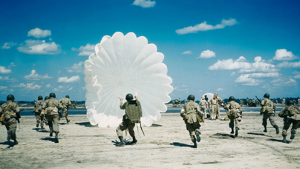 ADF soldier dies in Jervis Bay parachute training accident