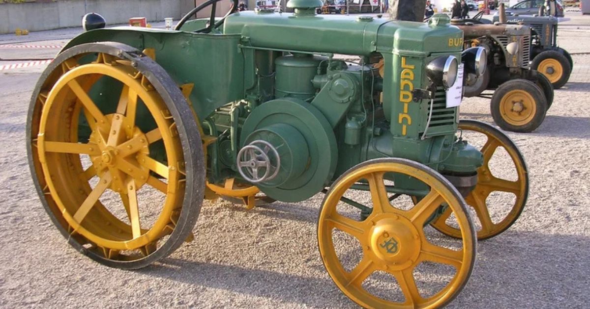Un moteur à boule chaude tourne encore mathématiquement à 0 tr/min