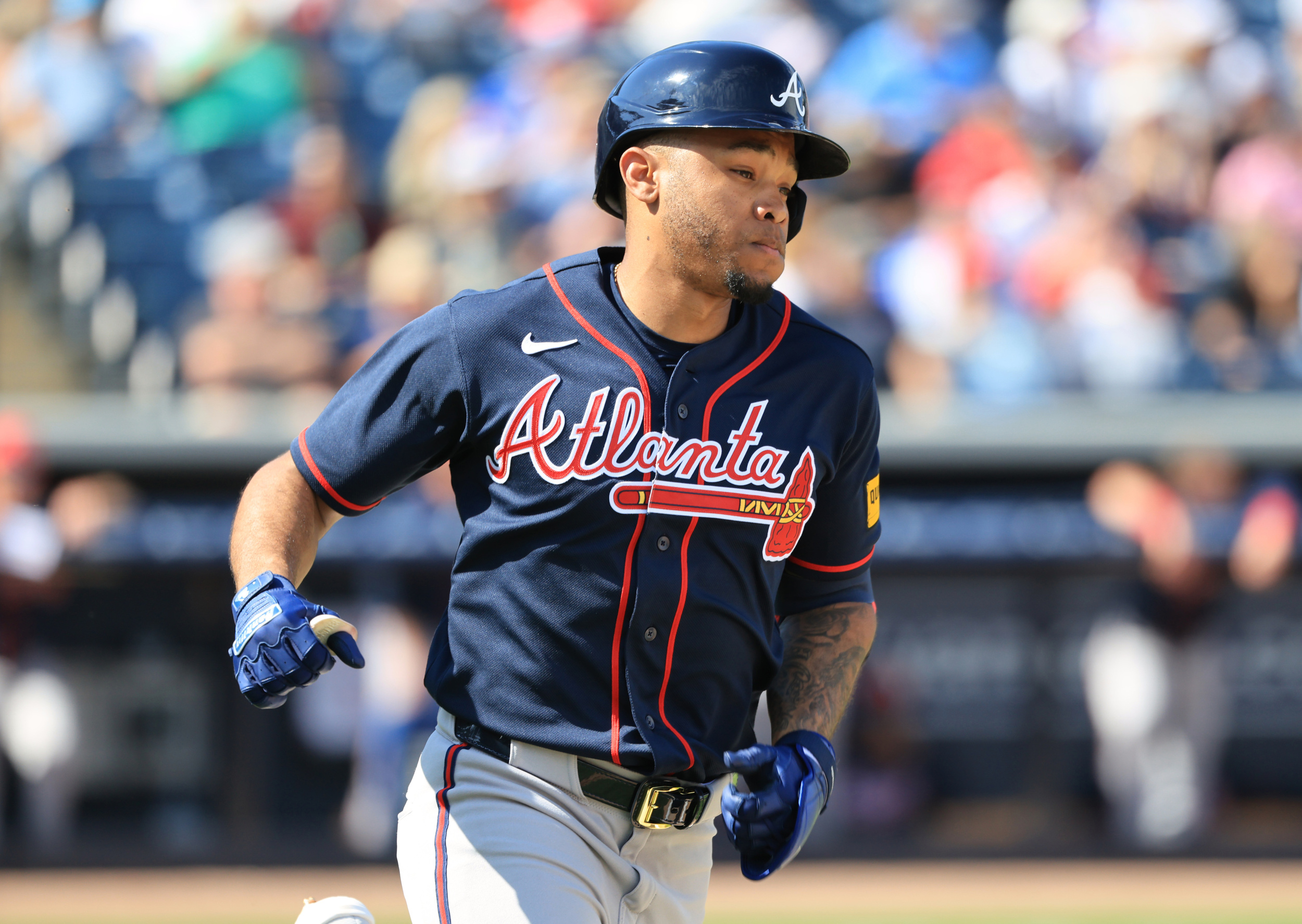 Braves, Jose Azocar agree to minor league deal
