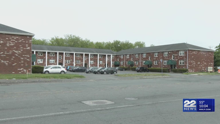 West Springfield man injured in apartment fire involving home oxygen