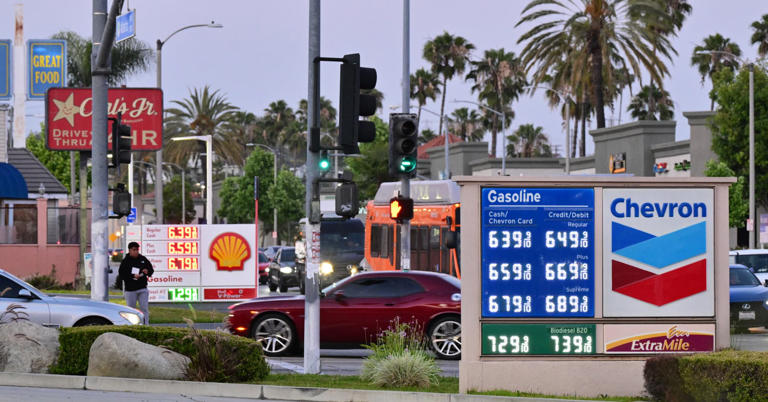 Trump, lawmakers float gas tax suspension. What it could mean for consumers