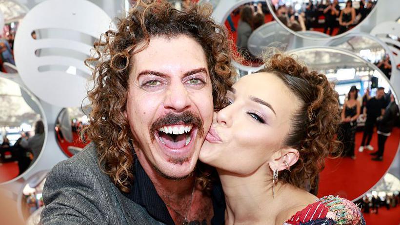 Australian musician's US ban prompts apology from girlfriend over Trump ...