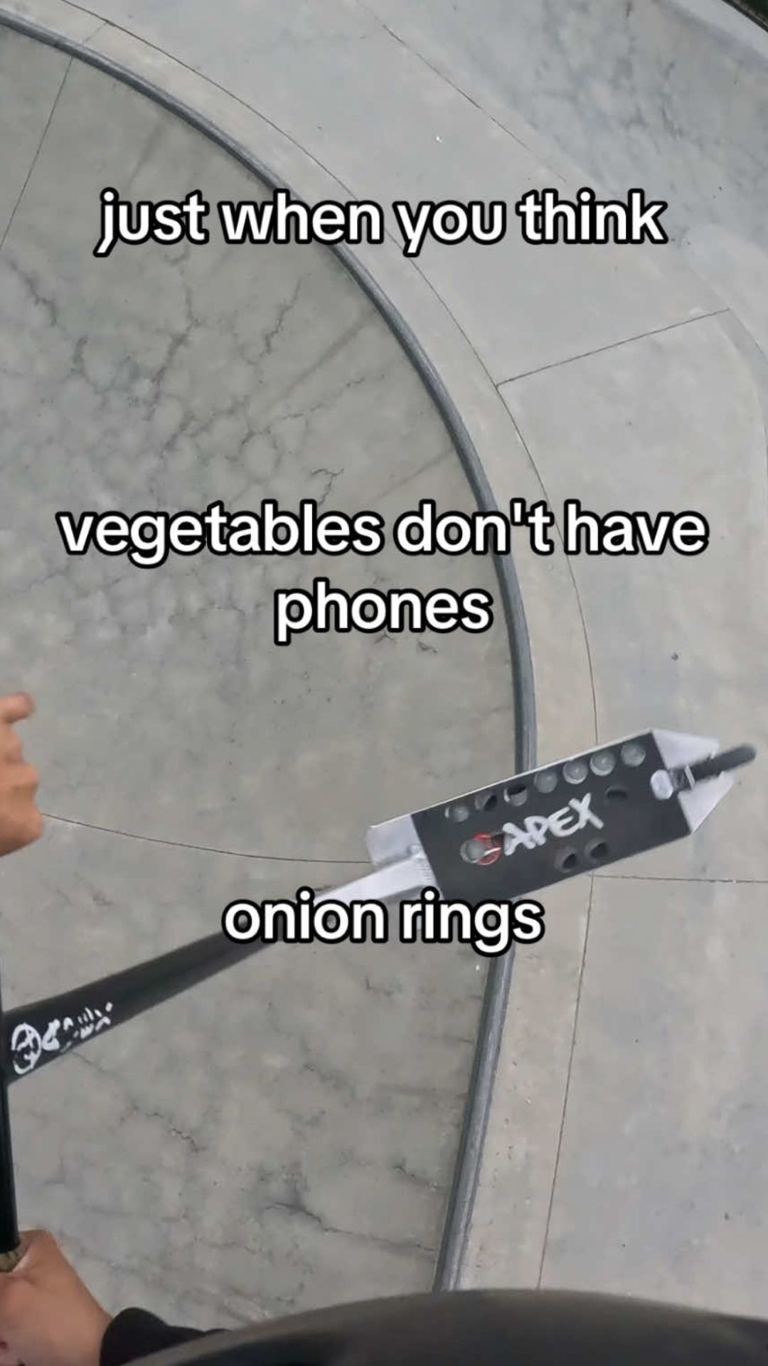 This scooter POV clip has the internet laughing over onion rings