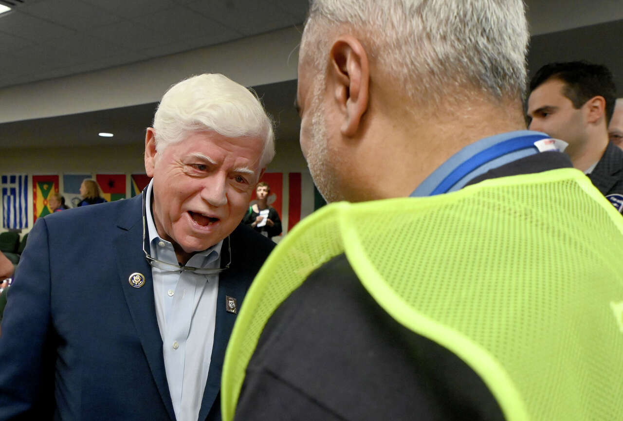 Ex-Hartford mayor Luke Bronin stuns Rep. John Larson, wins Dem ...