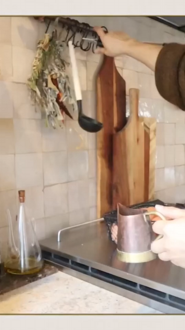 Un clean with me avant la présentation DIY de la hotte
