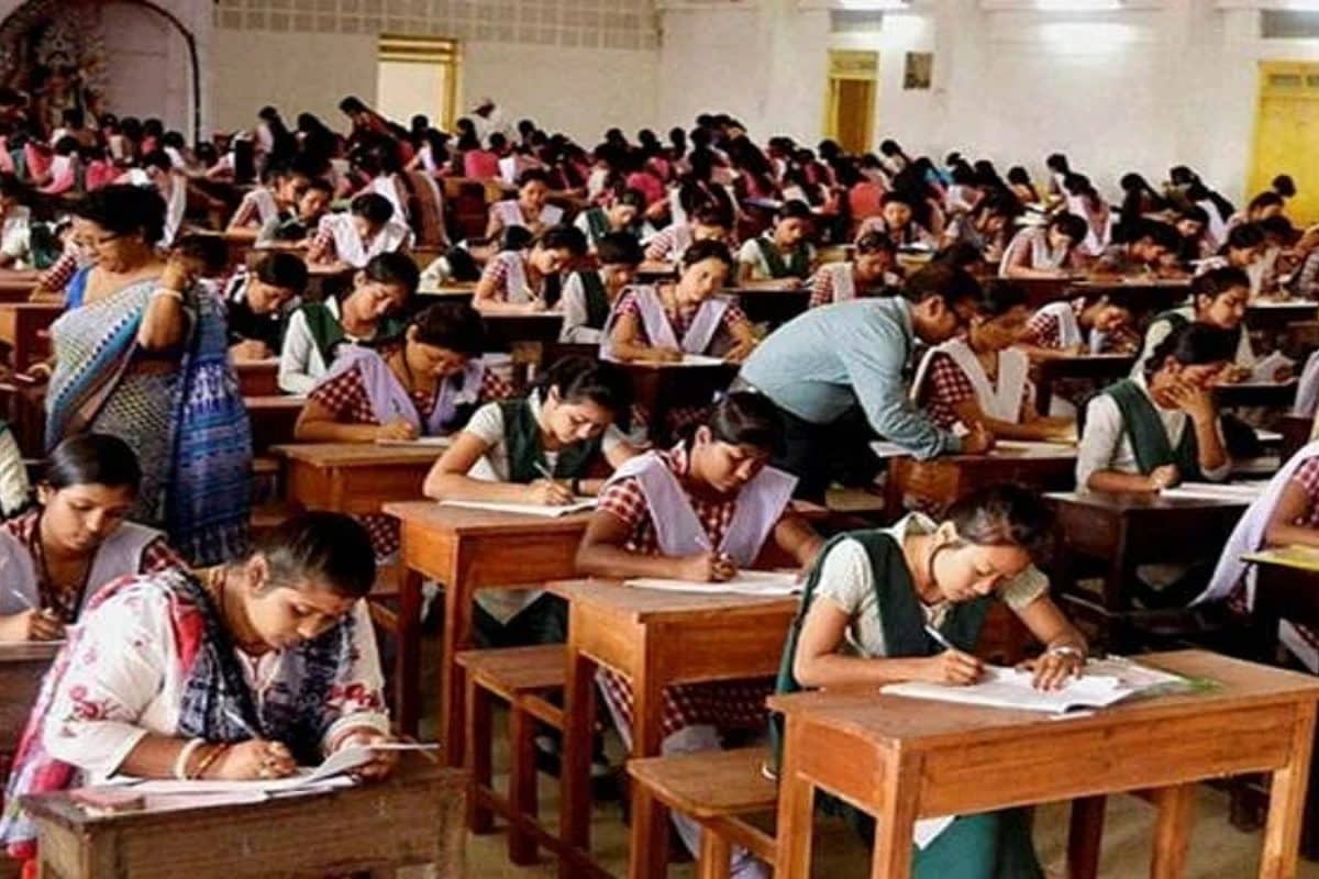 JEE and NEET to merge? Proposal for joint medical and engineering ...