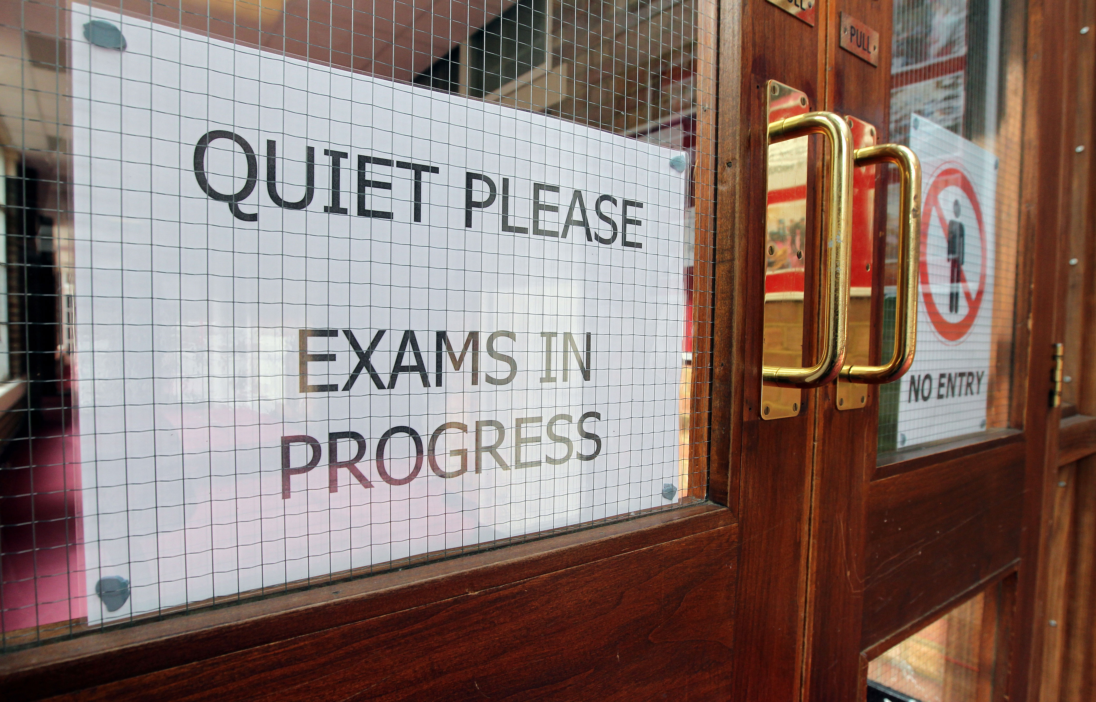 Pupils call for review of 'confusing, ambiguous' higher maths paper