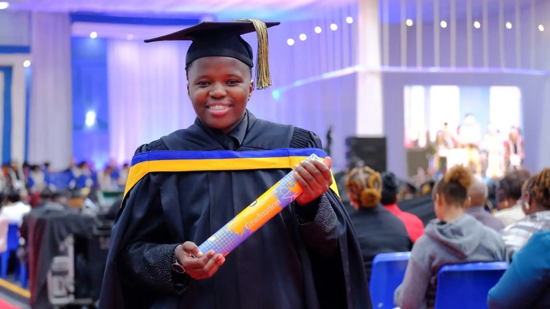 Champion boxer Vuyolwethu Dila graduates, overcoming tik addiction