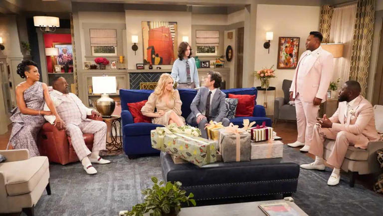 'The Neighborhood' finale recap: Double wedding reception sees Calvin ...