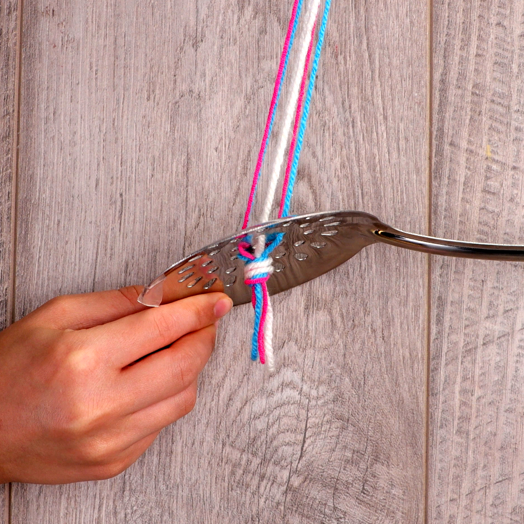 Making friendship bracelets just got easier 😍🧵