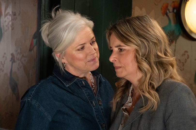 Emmerdale spoilers as Dawn's left unconscious, Robert and Aaron chase a ...