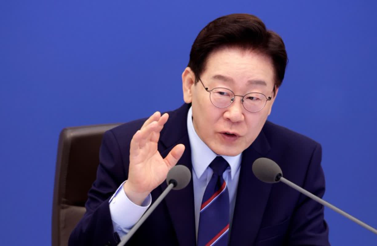 李 ‘약탈금융’ 비판에 신한·KB 23년 만에 ‘상록수’ 채권 정리