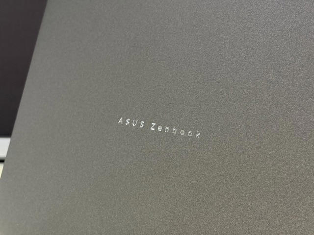 ASUS Zenbook S14 (2026) review: The 'Zen'-ith of Windows portability