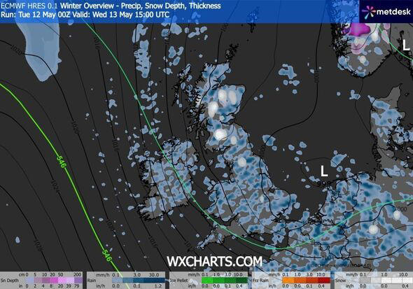UK weather maps show 24 hour blizzard in May as 18 counties buried ...