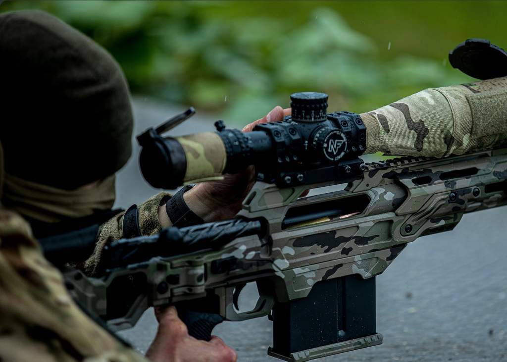 Canadian intelligence officers visit Quebec company after sniper rifles ...
