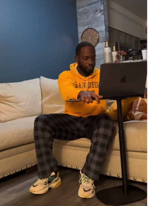 Serif laptop stand by BDI Furniture review