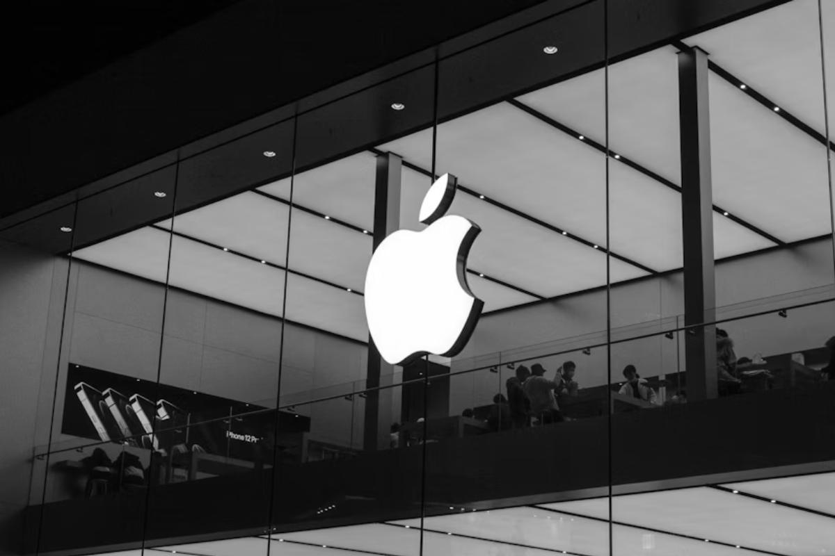 Apple drops iOS 26.5 update: RCS encryption, 'magic' pairing, new App ...