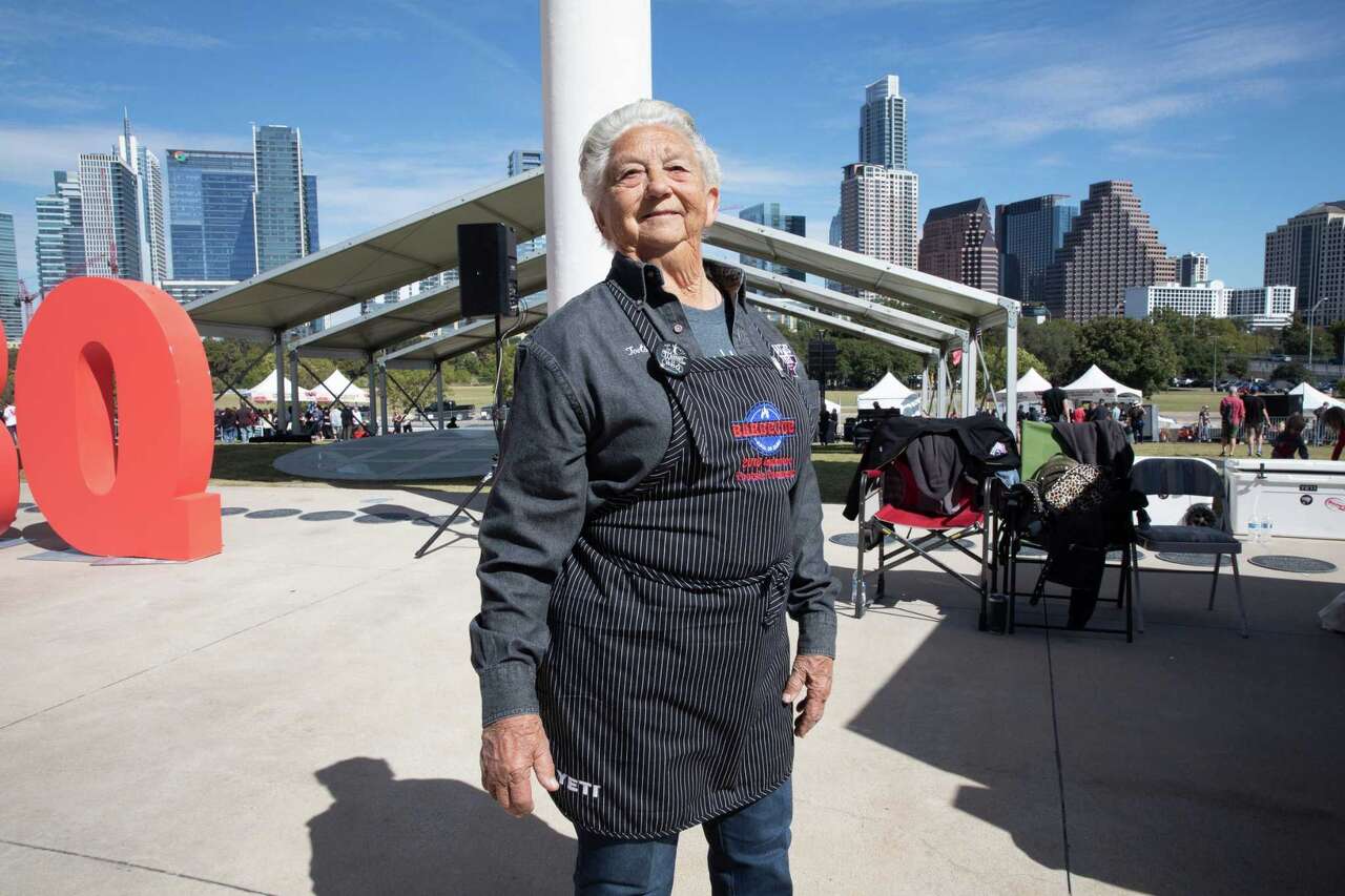 Is this Central Texas town with one stoplight home to the state's best BBQ?
