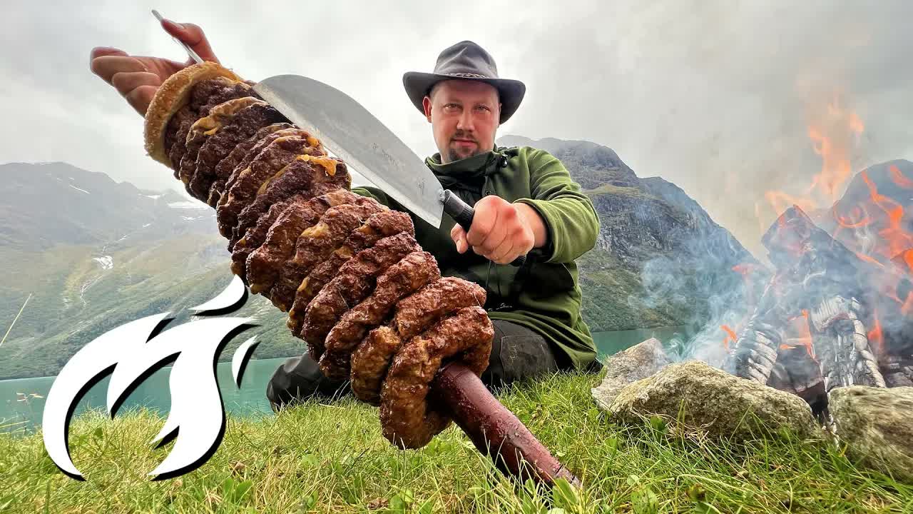 Breathtaking dish: Huge burger made in the woods