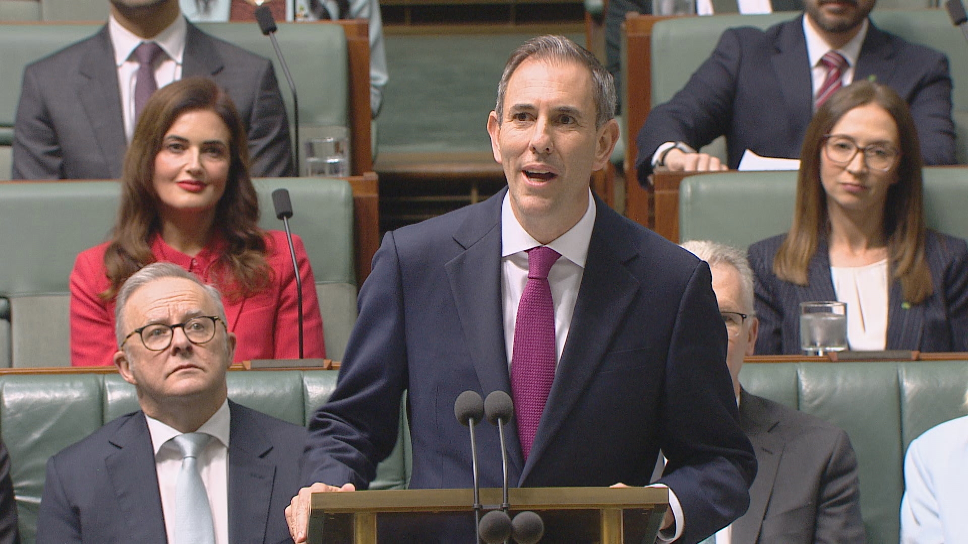 Chalmers takes a razor blade to negative gearing and CGT discount