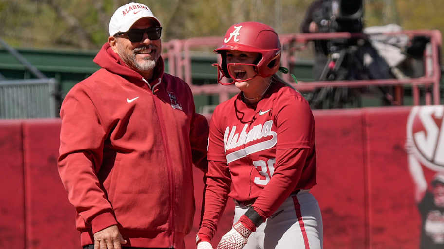 Flop against Texas proves inconsequential to Alabama softball's NCAA ...