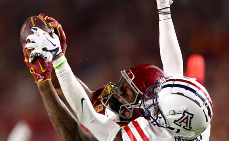 Raiders shock NFL fans by releasing son of franchise legend in ...
