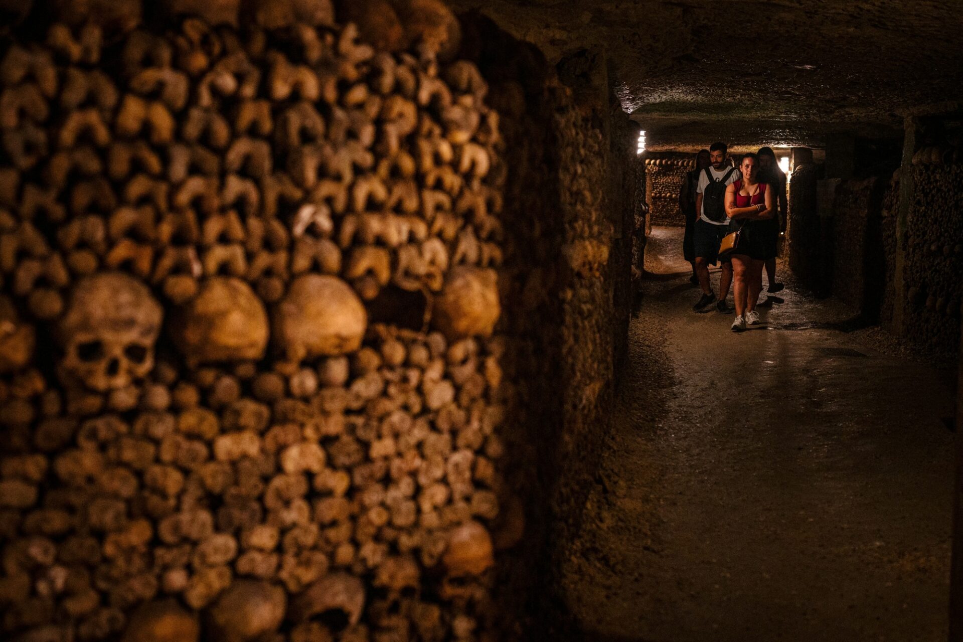 El oscuro mundo oculto bajo el suelo de París