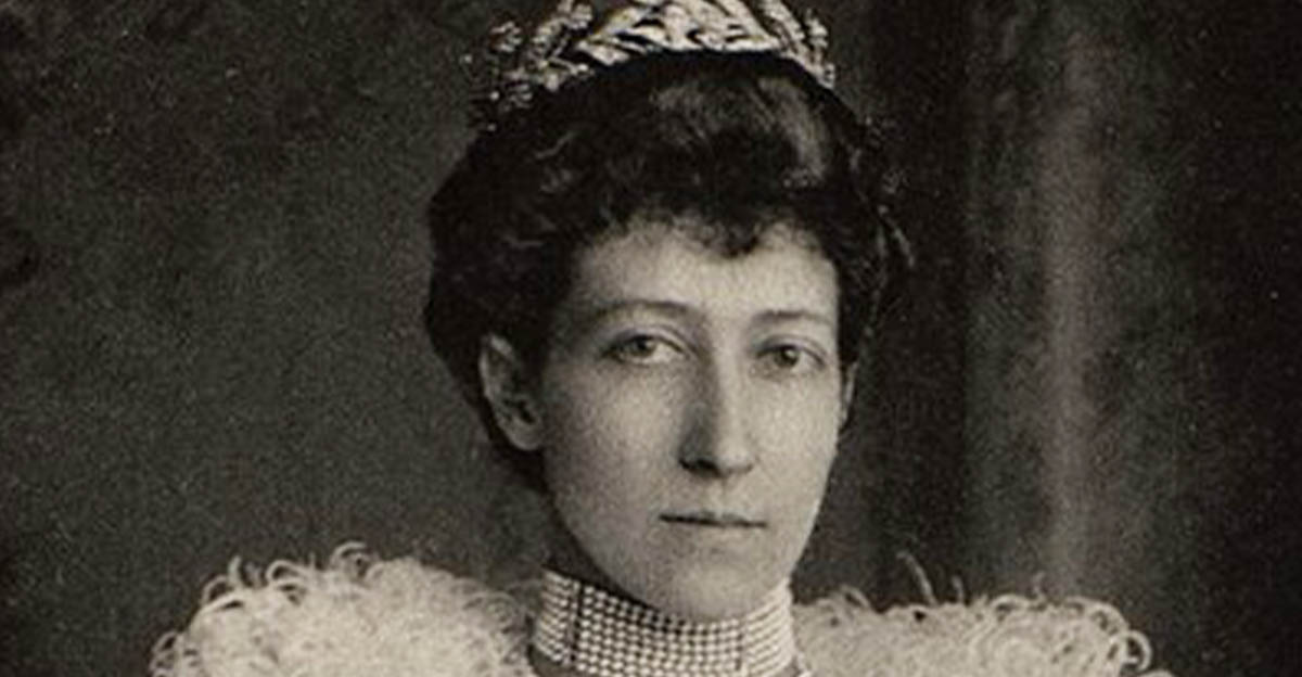 As Queen Victoria’s granddaughter, Louise, Princess Royal was born into ...
