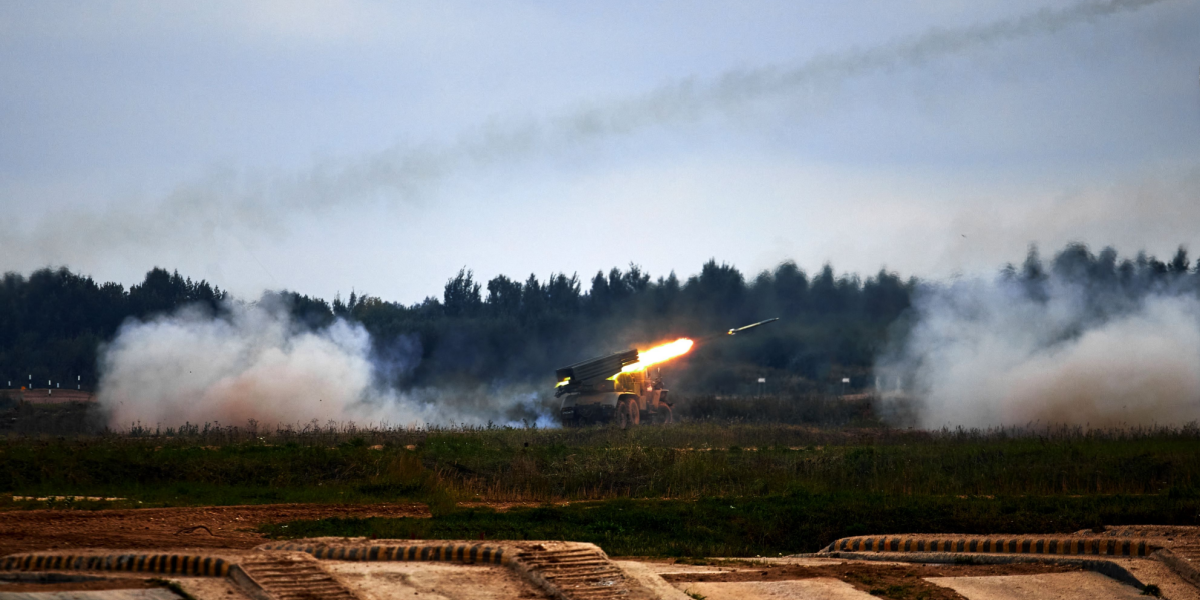 Russian rocket launcher moved into firing position — Ukraine was having ...