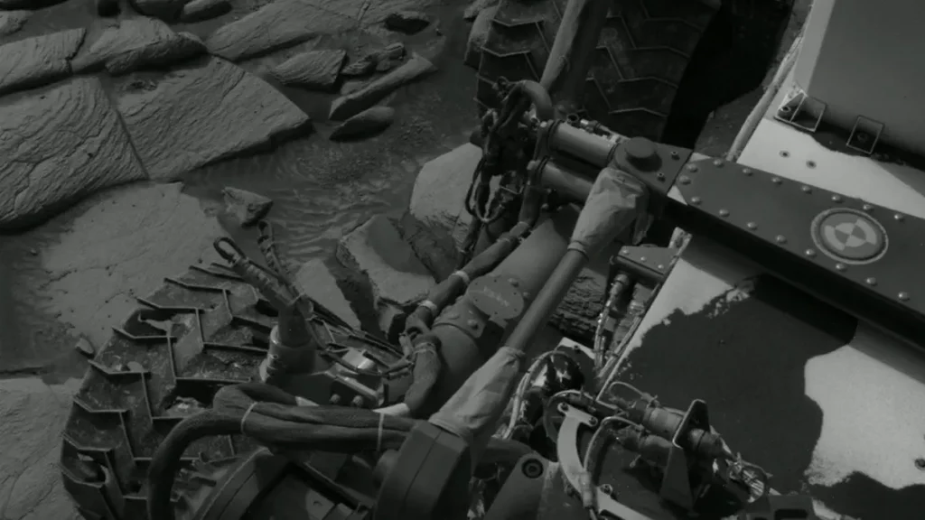 NASA revela desgaste extremo das rodas do rover Curiosity em Marte