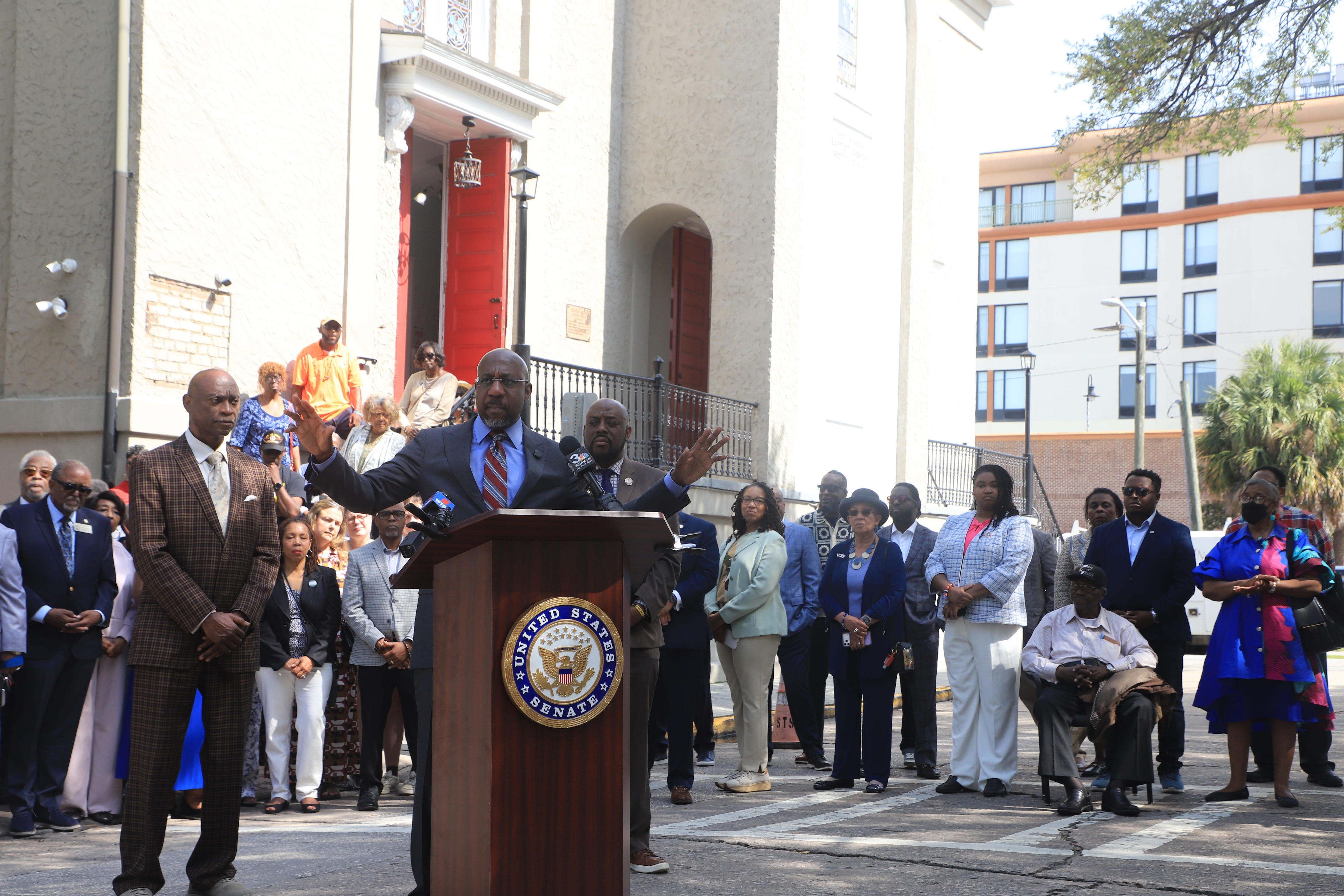 Sen. Warnock denounces Supreme Court's Voting Rights Act decision
