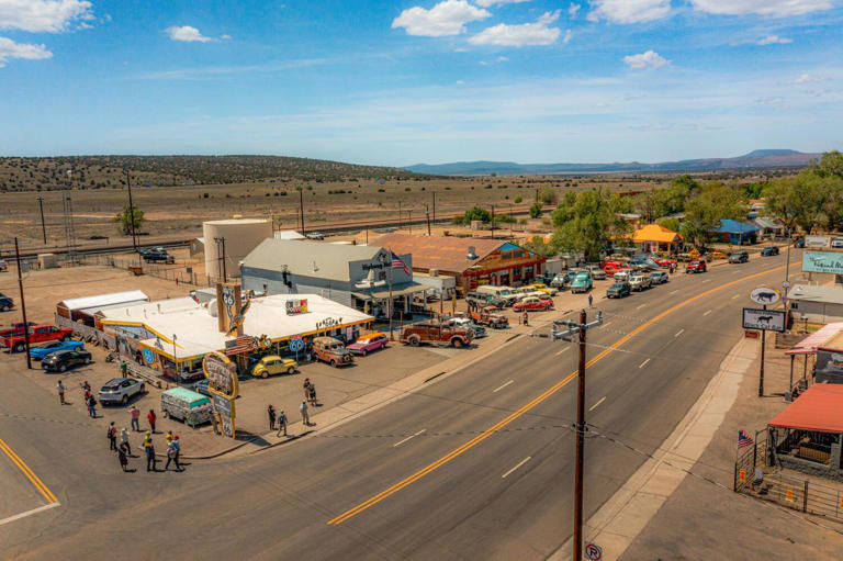 How Route 66 inspired Disney's 'Cars' and Cars Land — and the ride that ...