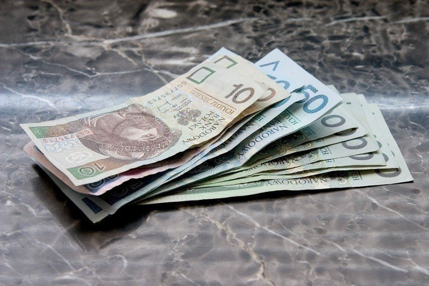 3500 zł dla każdego! Decyzja zapadła - zobacz, jak uzyskać bon na ...