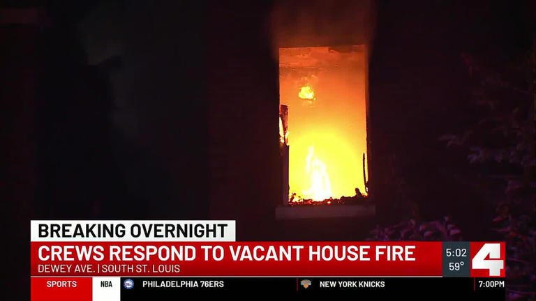 Firefighters extinguish vacant house fire overnight in south St. Louis